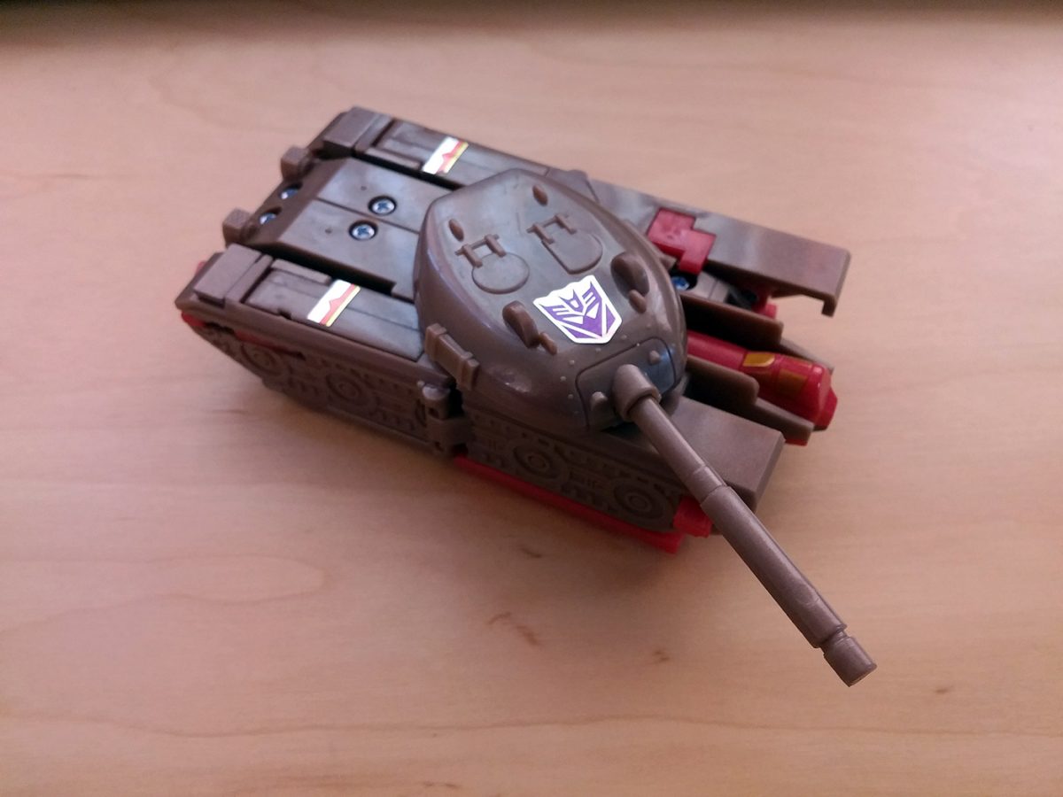 Geek Review: Transformers Platinum Edition Blitzwing and Astrotrain ...