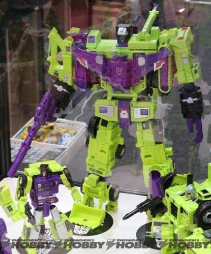 All the Transformers Devastator toys available (for now)! | Geek Culture
