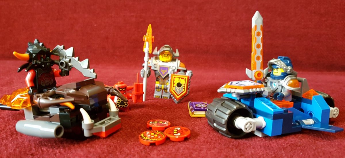 Geek Review: LEGO Nexo Knights Fortrex 70317 + Giveaway | Geek Culture