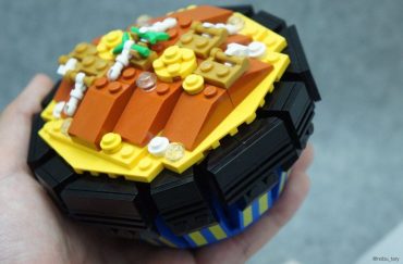 Japanese Master Builder creates incredible looking food items with Lego ...