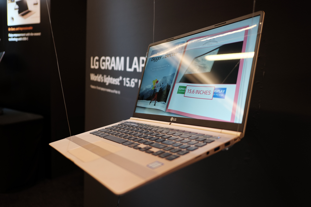 LG gram - Light and Looking Good | Geek Culture