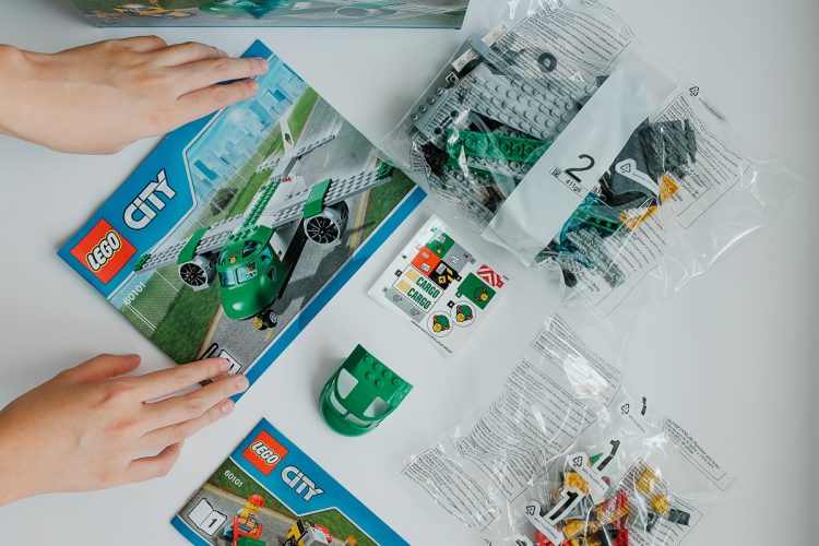 Geek Review: LEGO City Airport Cargo Plane 60101 | Geek Culture