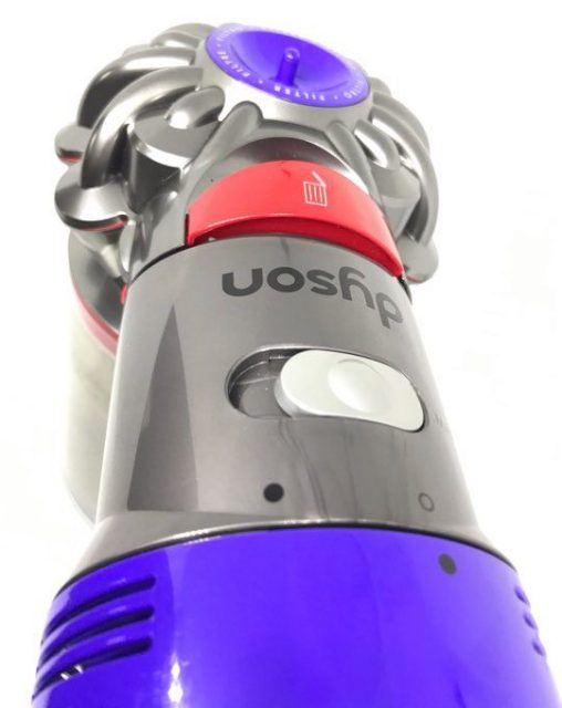 Geek Review: Dyson V8 Fluffy Pro Cordless Vacuum Cleaner | Geek Culture
