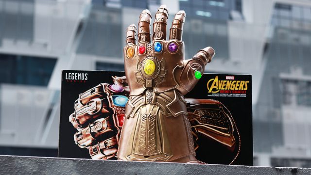 Geek Review: Hasbro Marvel Legends Infinity Gauntlet + Giveaway! | Geek ...