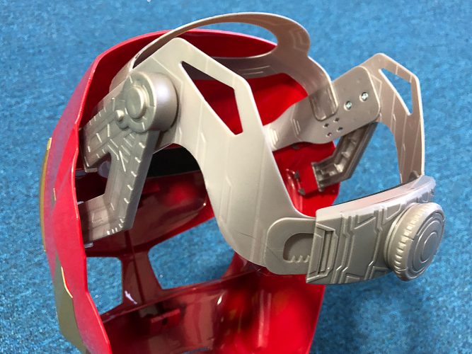 Geek Review - Hasbro Avengers: Infinity War Hero Vision Iron Man AR ...