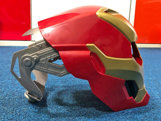 Geek Review - Hasbro Avengers: Infinity War Hero Vision Iron Man AR ...