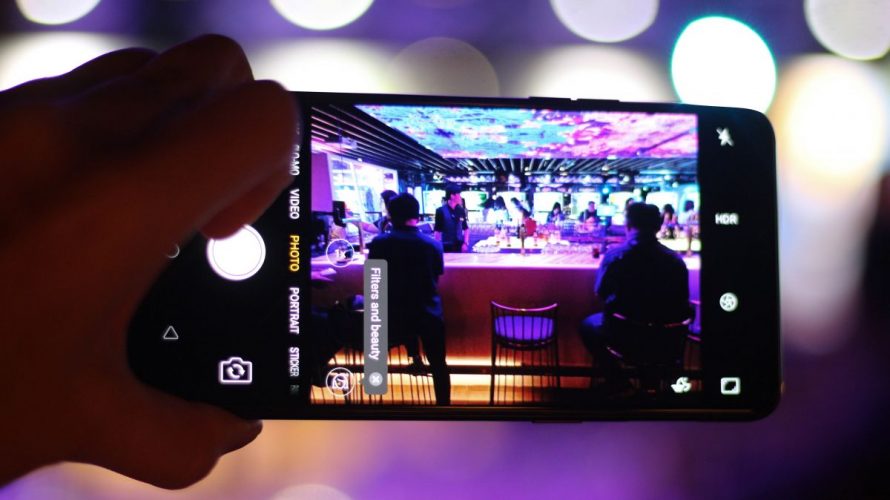 Geek Hands-On: OPPO R15 And R15 Pro | Geek Culture