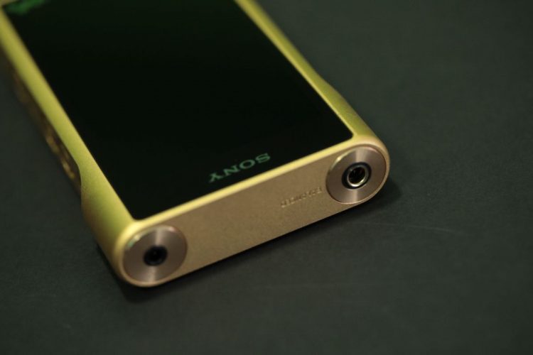 Geek Review: (Ridiculously Expensive) Sony Signature Series Walkman NW ...