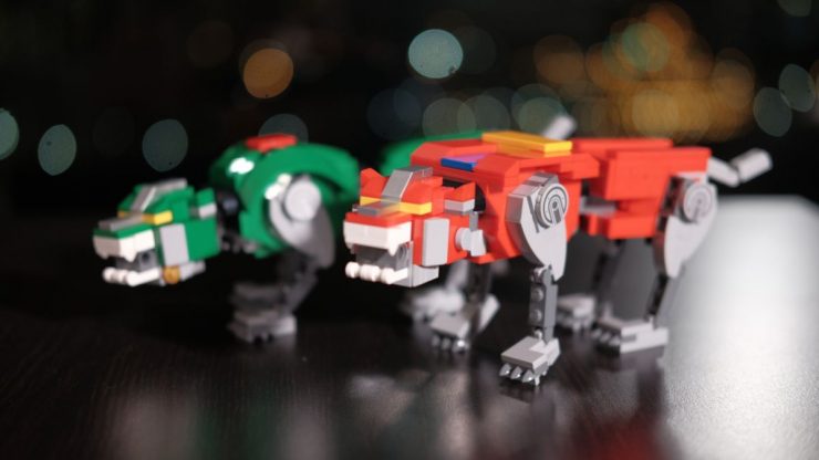 Geek Review: LEGO Ideas Voltron 21311 | Geek Culture