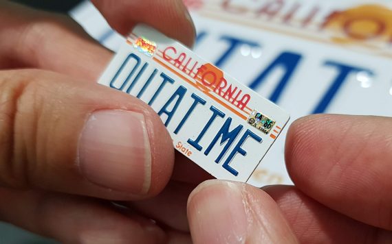 Building The Weekly Back to the Future 1:8 Scale Replica DeLorean - Is ...