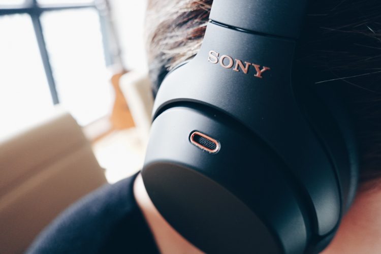 Geek Review: Sony WH-1000 XM3 Noise-Cancelling Bluetooth Headphones ...