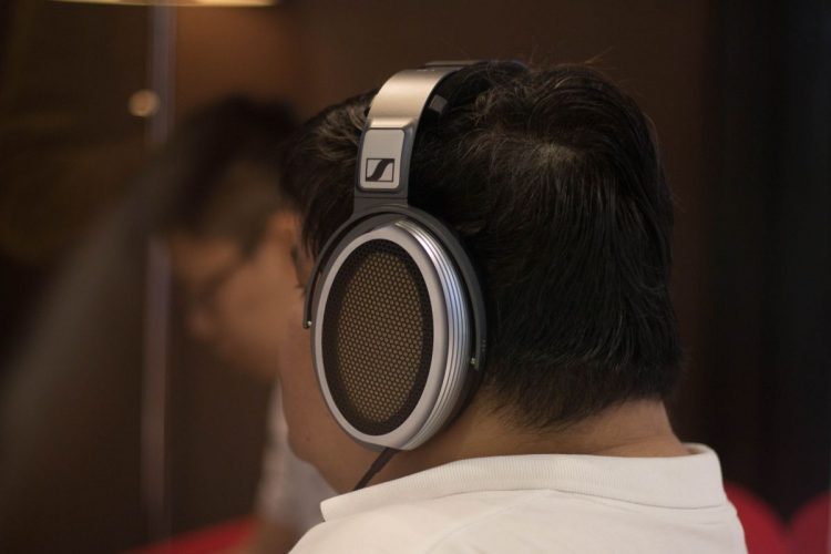 Geek Hands-On: S$86,000 Sennheiser HE1 Headphones | Geek Culture