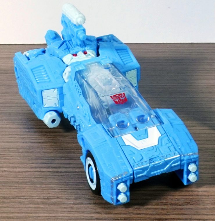 Hasbro's Transformers Siege Toys Are The Best Version of Your Childhood ...