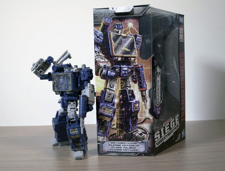Hasbro's Transformers Siege Toys Are The Best Version of Your Childhood ...
