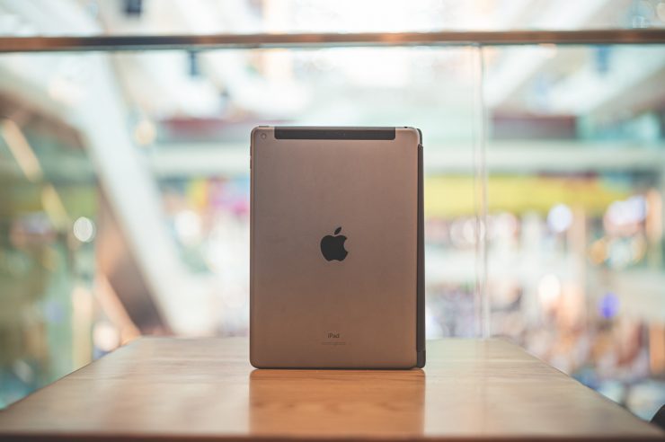 Geek Review: Apple iPad 10.2 (2019) | Geek Culture