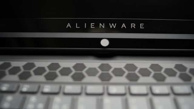 Geek Review: Alienware m15 R2 | Geek Culture
