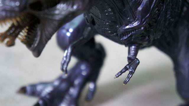 Geek Review: Rebor Broodlord X-Rex Metallic Variant Figurine (1/35 ...