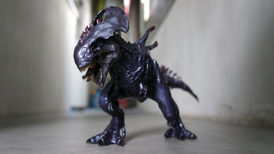 Geek Review: Rebor Broodlord X-Rex Metallic Variant Figurine (1/35 ...