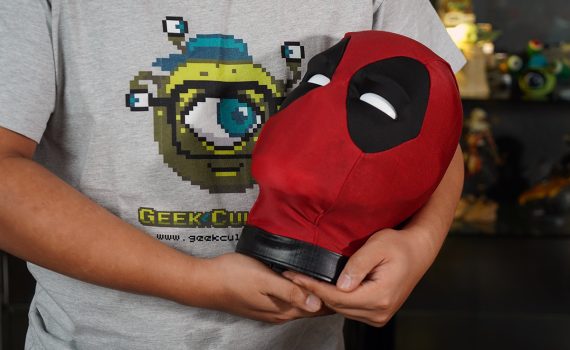 Geek Review: Hasbro Marvel Legends Premium Interactive Deadpool Head ...