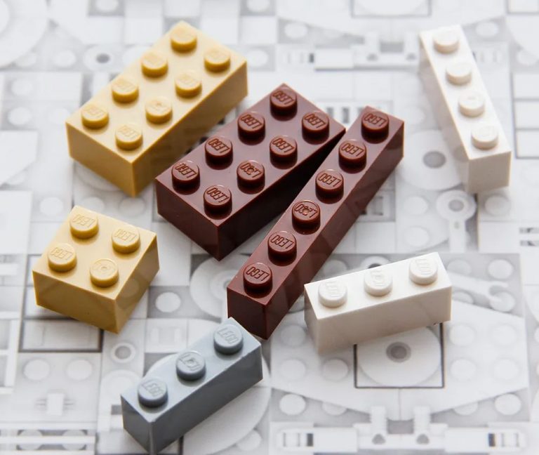 Real And Fake Lego Bricks Are Now Increasingly Difficult To Tell Apart ...
