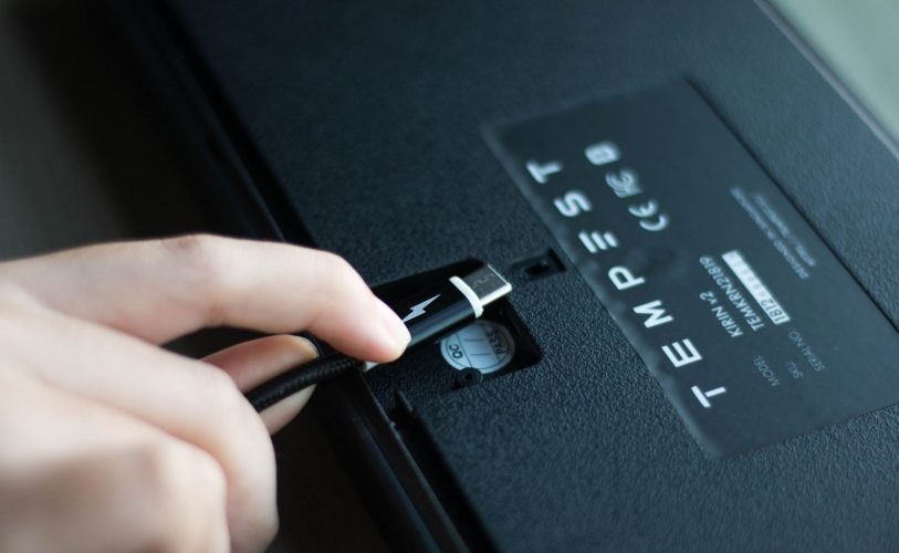 Geek Review: Tempest Kirin v2 Mechanical Keyboard | Geek Culture