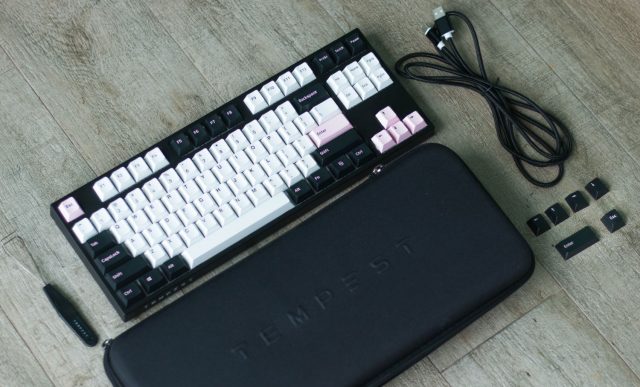 Geek Review: Tempest Kirin v2 Mechanical Keyboard | Geek Culture