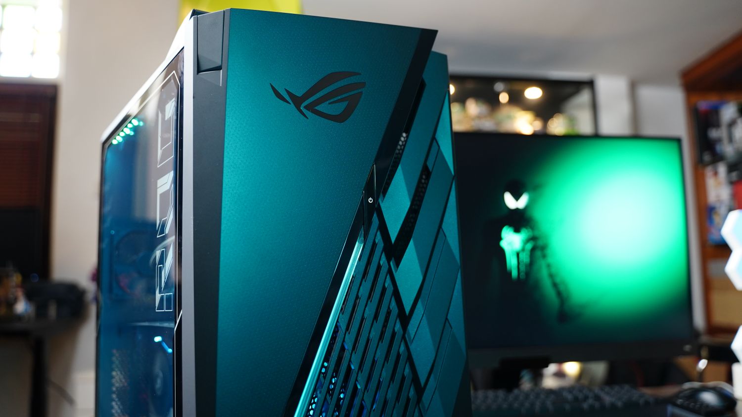 Geek Review: ASUS ROG Strix GT35 Gaming Desktop | Geek Culture