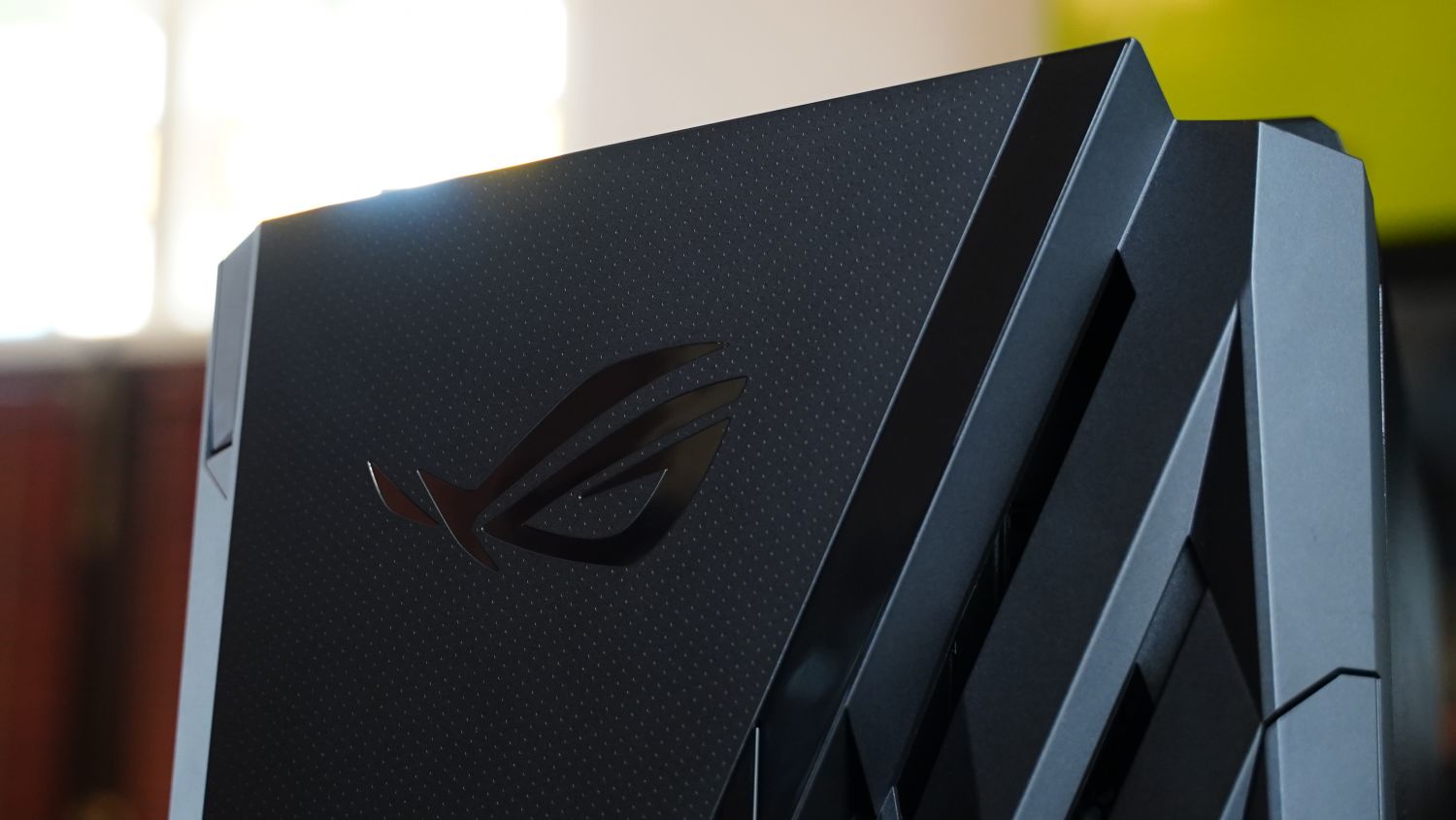 Geek Review: ASUS ROG Strix GT35 Gaming Desktop | Geek Culture