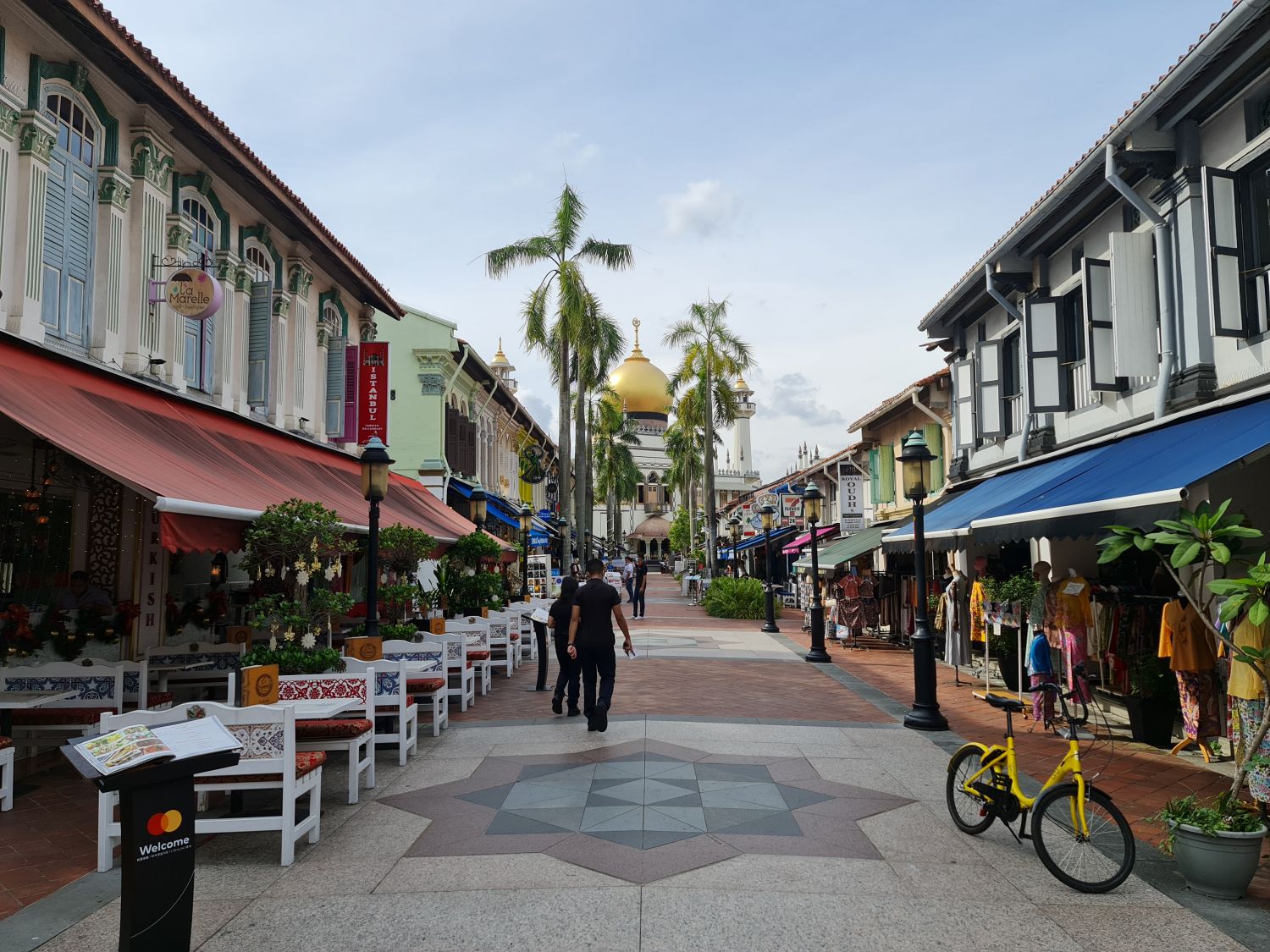 2020 Flagship Phone Shootout: iPhone 12 Pro Max vs Samsung Galaxy Note ...