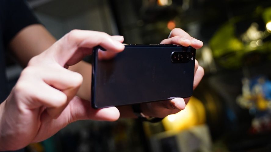 Geek Review: Sony Xperia 5 II | Geek Culture