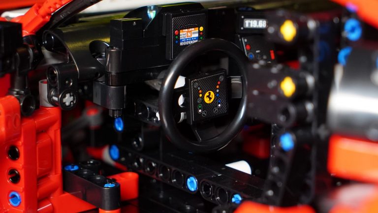 Unboxing The LEGO Technic 42125 Ferrari 488 GTE “AF CORSE #51” | Geek ...