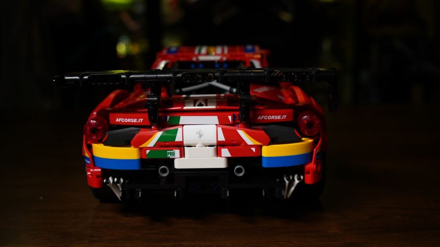 Unboxing The LEGO Technic 42125 Ferrari 488 GTE “AF CORSE #51” | Geek ...