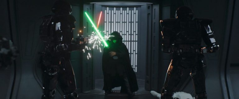 Rewatch That Luke Hallway Scene From The Mandalorian Synced To "Holding ...