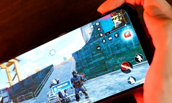 Geek Review: ASUS ROG Phone 5 | Geek Culture