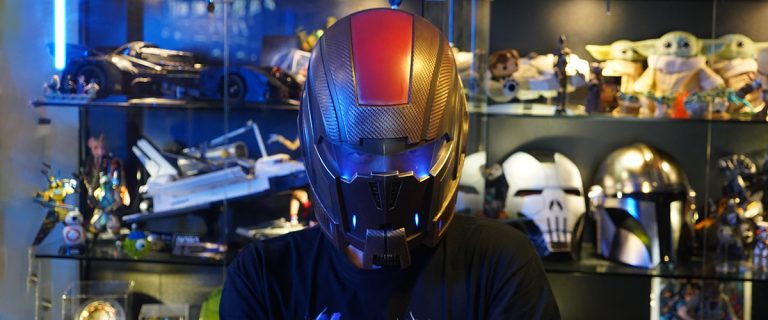 Unboxing The Mass Effect Legendary Cache With Wearable N7 Helmet | Geek ...