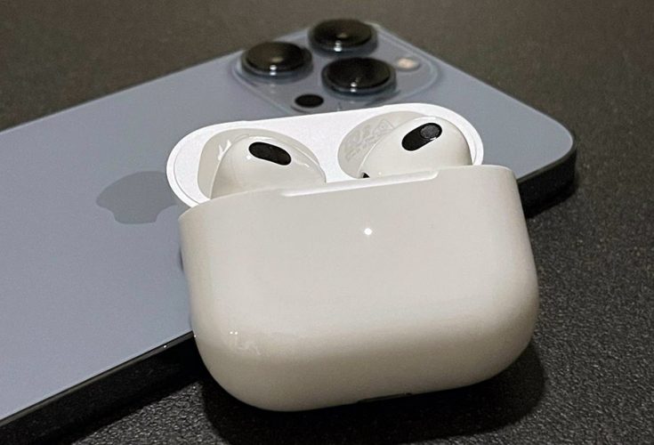Geek Review: Apple AirPods (3rd generation) | Geek Culture