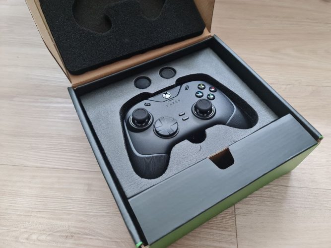 Geek Review: Razer Wolverine V2 Chroma Xbox Series X|S Controller ...