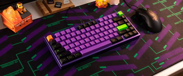 Geek Review: Hex.4B Dreamcore Edition Mechanical Keyboard | Geek Culture