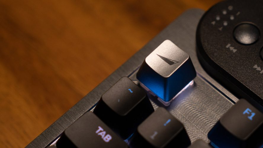 Geek Review: Mountain Everest Max Mechanical Keyboard | Geek Culture