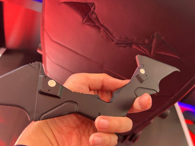First Look: Secretlab's 'The Batman' Movie Edition Chair With Magnetic ...
