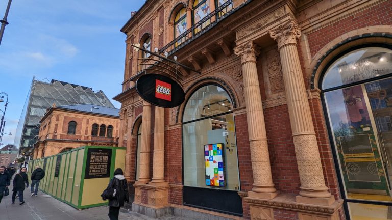 Geek’s Guide To LEGO Tivoli Store Copenhagen | Geek Culture