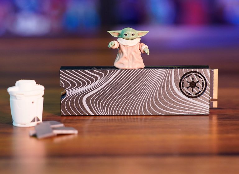 Unboxing & First Looks: Star Wars The Mandalorian Beskar Ingot Seagate ...
