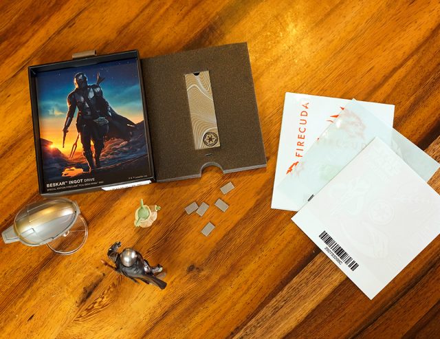 Unboxing & First Looks: Star Wars The Mandalorian Beskar Ingot Seagate ...
