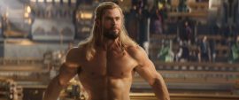 Catch Thor's Naked Butt In Final 'Thor: Love and Thunder' Trailer