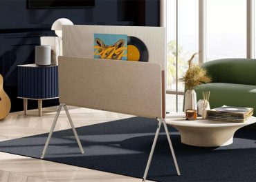 LG Posé OLED TV Is A Work Of Art Posing As A TV | Geek Culture