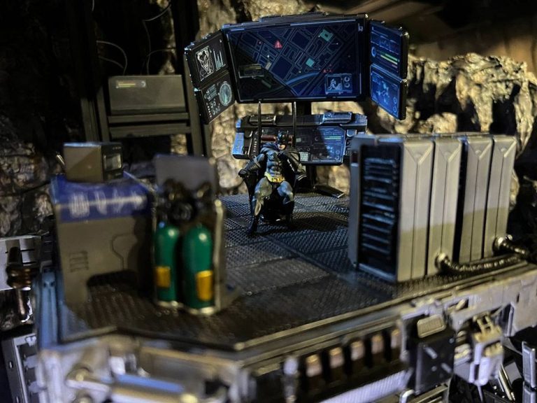 Build Your Own Massive Modular Batcave With XM Studios' 1:30 Scale Diorama | Geek Culture