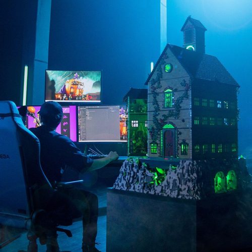 LEGO Builds Massive Halloween Gaming PC With Aftershock From 20,000 ...