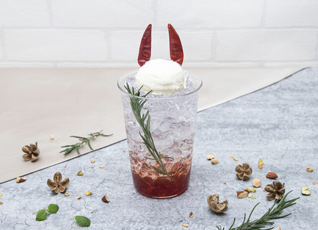 'Chainsaw Man' Café Opens In Japan With Bloody Delicious Themed Menu ...