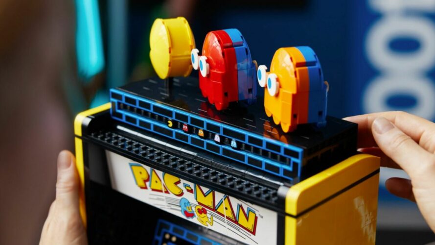 LEGO Celebrates PAC-MAN’s 43rd Anniversary With Retro Arcade Set (10323 ...