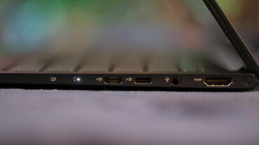 Geek Review: ASUS Zenbook 15 OLED (UM3504) | Geek Culture